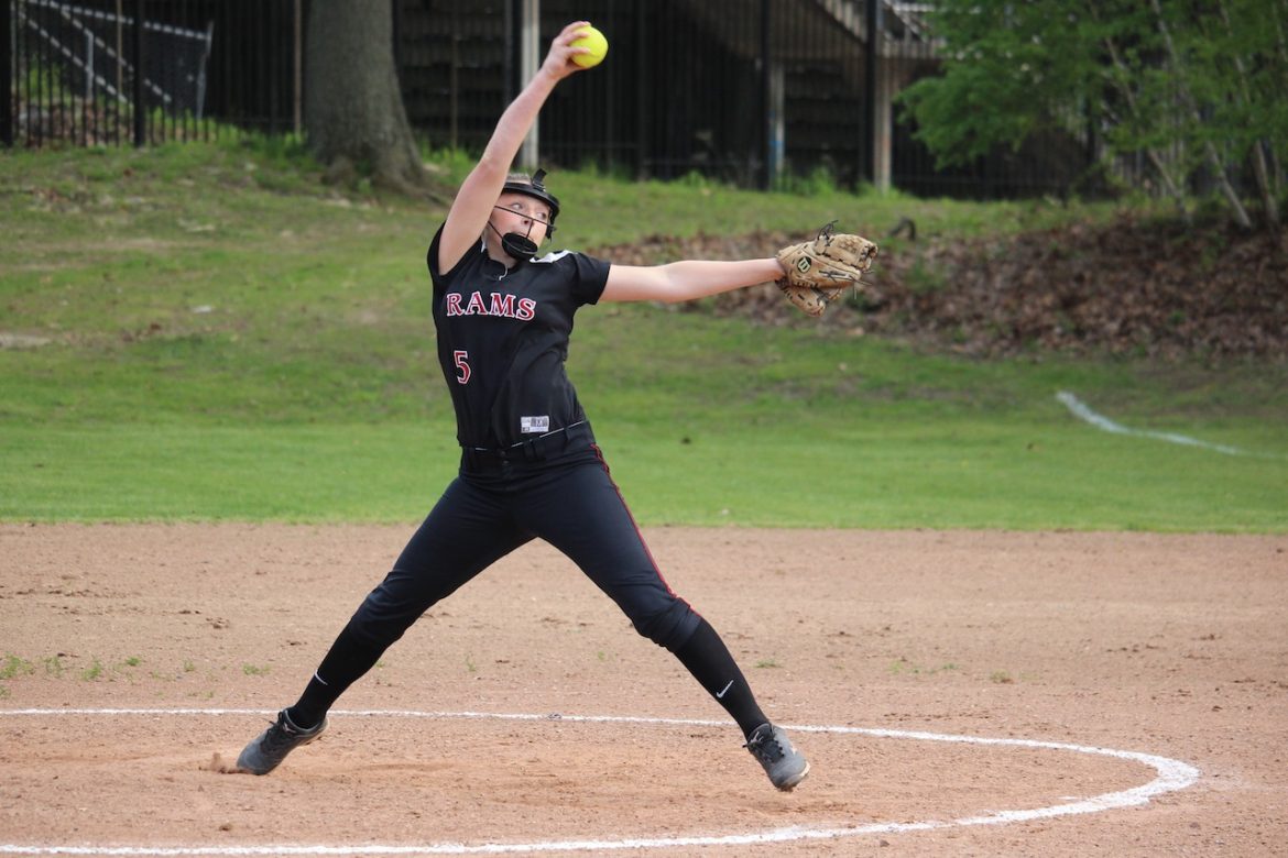 Kane’s No-Hitter Lifts New Canaan Softball Over Central | NewCanaanite.com