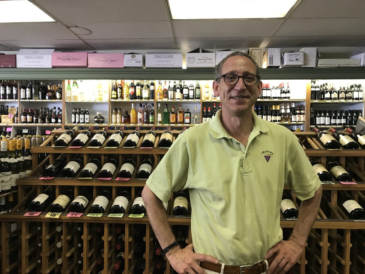 New Canaan Merchants on Keeping Up Summer Business | NewCanaanite.com