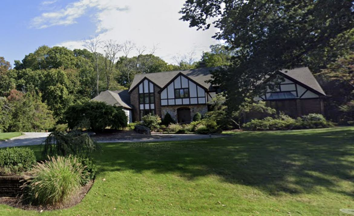 Long Lots Road Home Sells for $2 Million | NewCanaanite.com