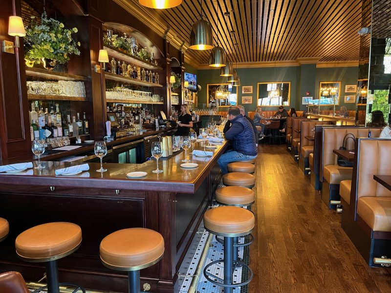 ‘The Waveny Polo Bar & Grill’ Opens on Pine Street | NewCanaanite.com