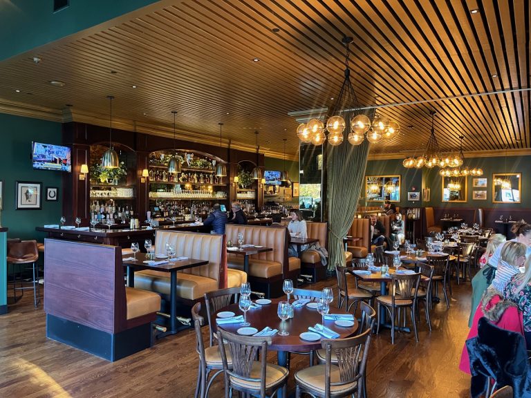 ‘The Waveny Polo Bar & Grill’ Opens on Pine Street | NewCanaanite.com